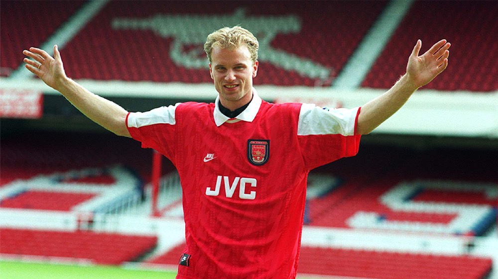 Dlaczego Dennis Bergkamp bał się latania samolotem i... ile stracił ...